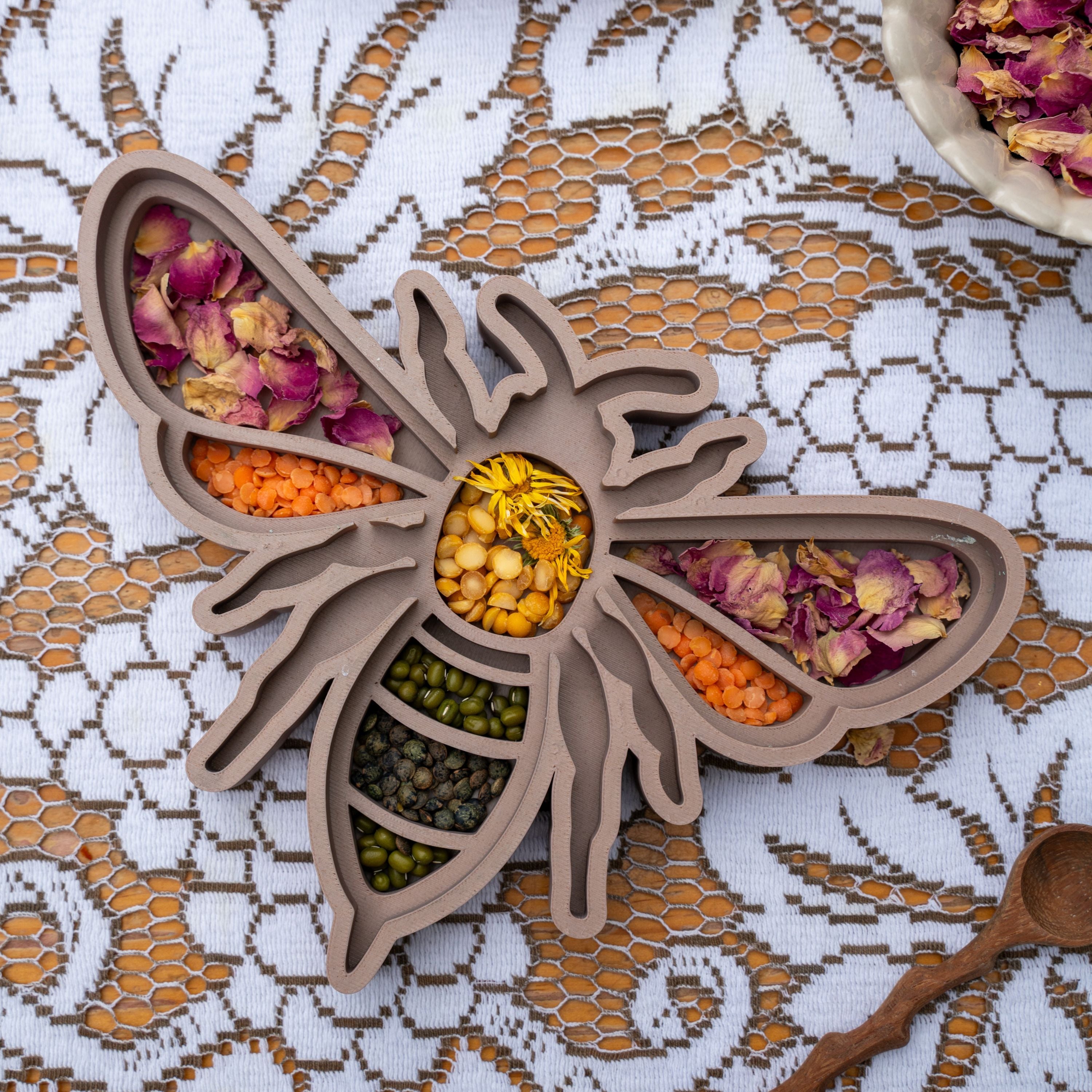 Bee/Wasp Tray – Barefoot Potions